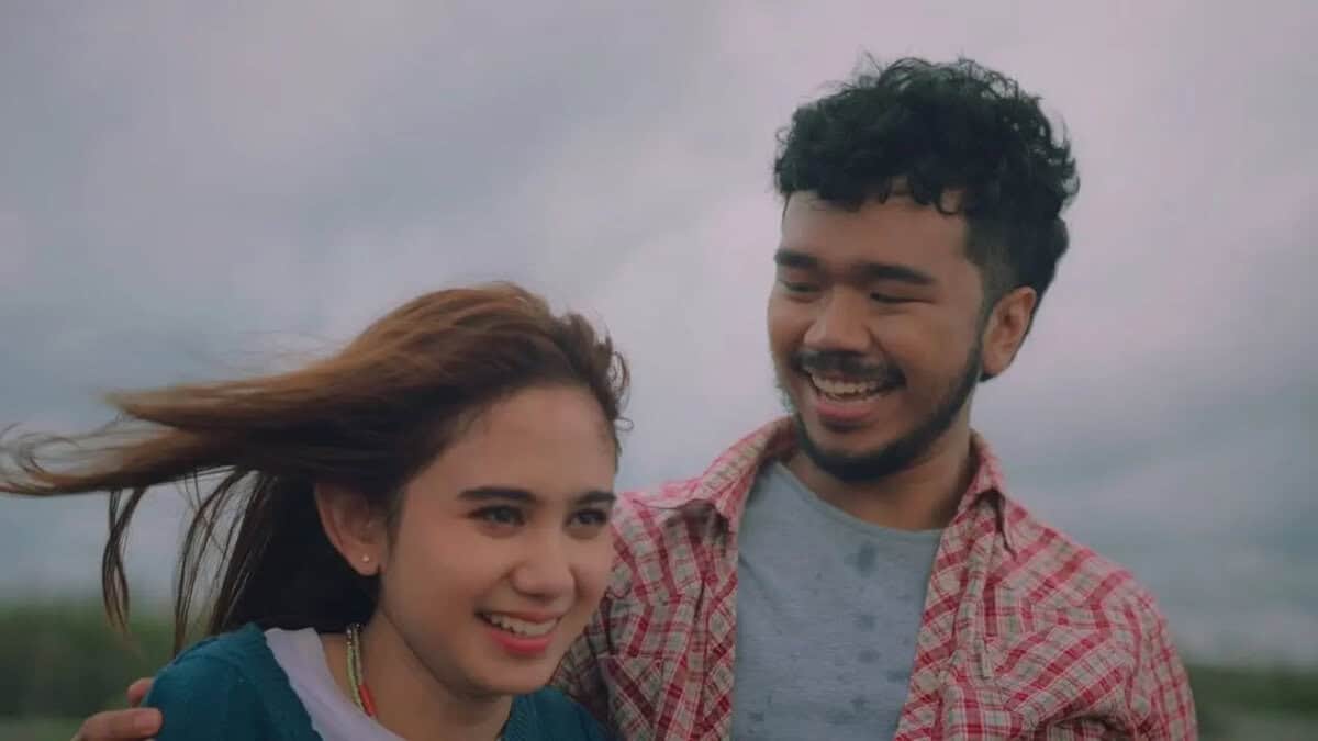Lirik Lagu Apakah Kita Hanya Bercanda? – Tissa Biani – Satelit News