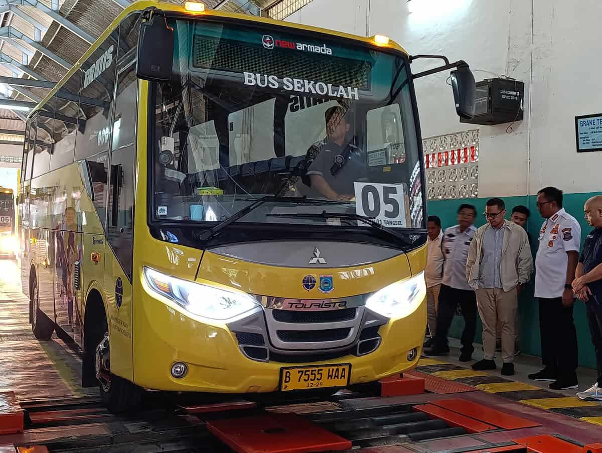 Armada Bus Sekolah Gratis di Kota Tangsel Bertambah Jadi 10 Unit ...
