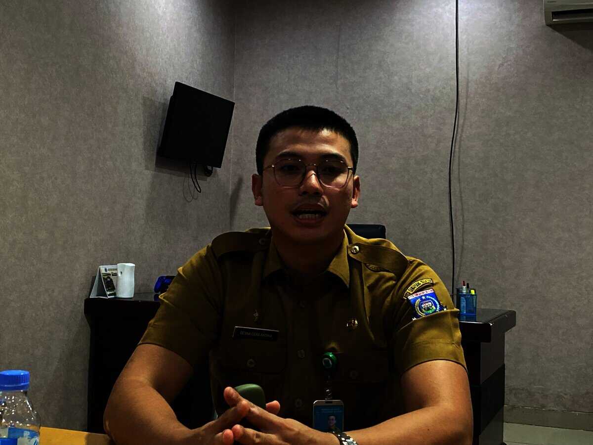 Pemkot Tangsel Bakal Tambah 25 Dump Truck dan 50 Bak Amrol Sampah Baru ...