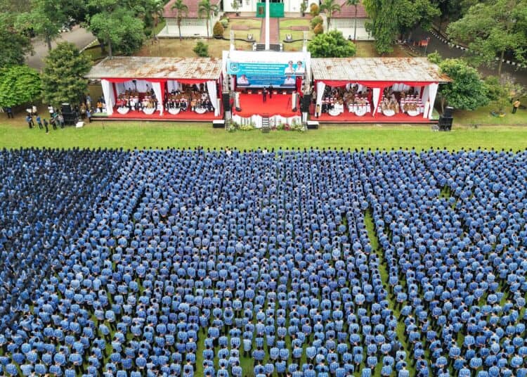 Aliansi Buruh Tuntut Kenaikan UMK Kota Tangerang 2025 Sebesar 11, 56 ...